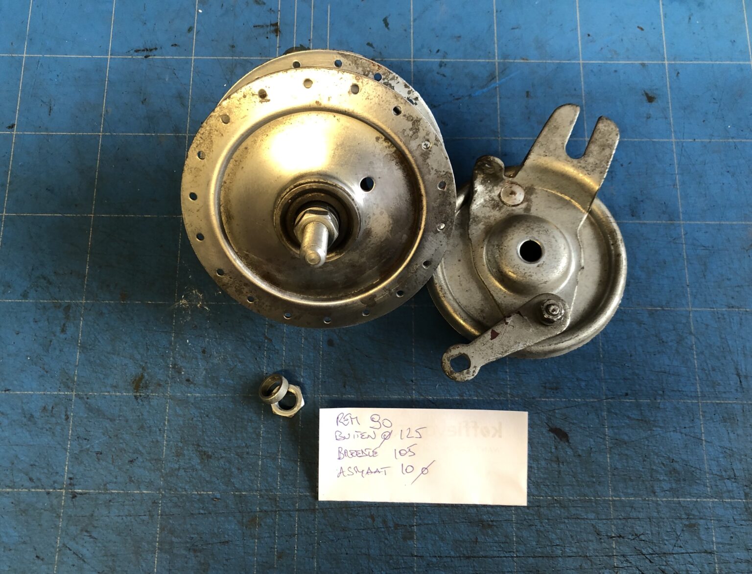 front brake hub nos - Classic Italian Bikes